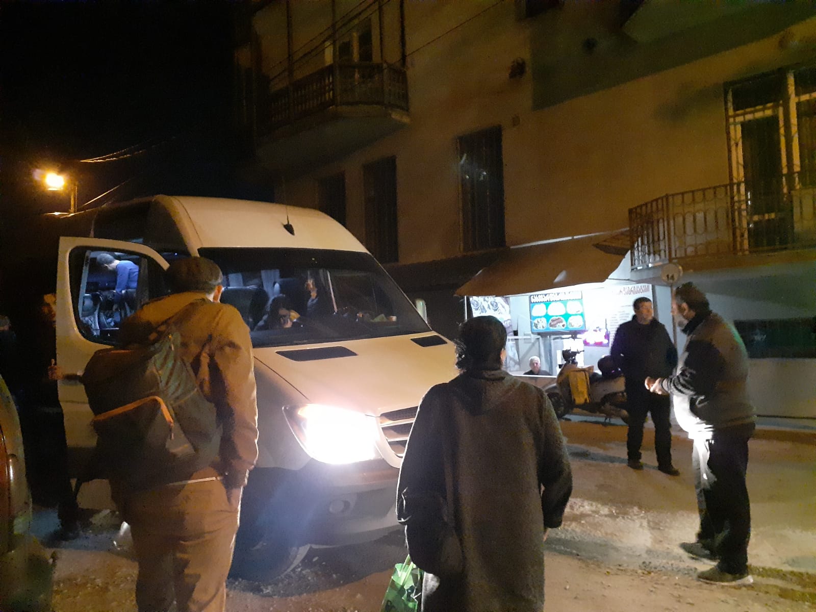 How to get from Yerevan to Tbilisi by minibus (mashrutka) | Mai and ...