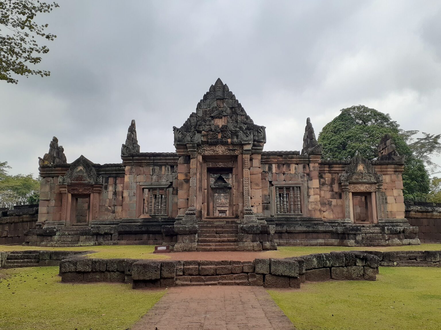 What to do in Nang Rong? One-Day Motorbike Tour | Mai and Chris Travel