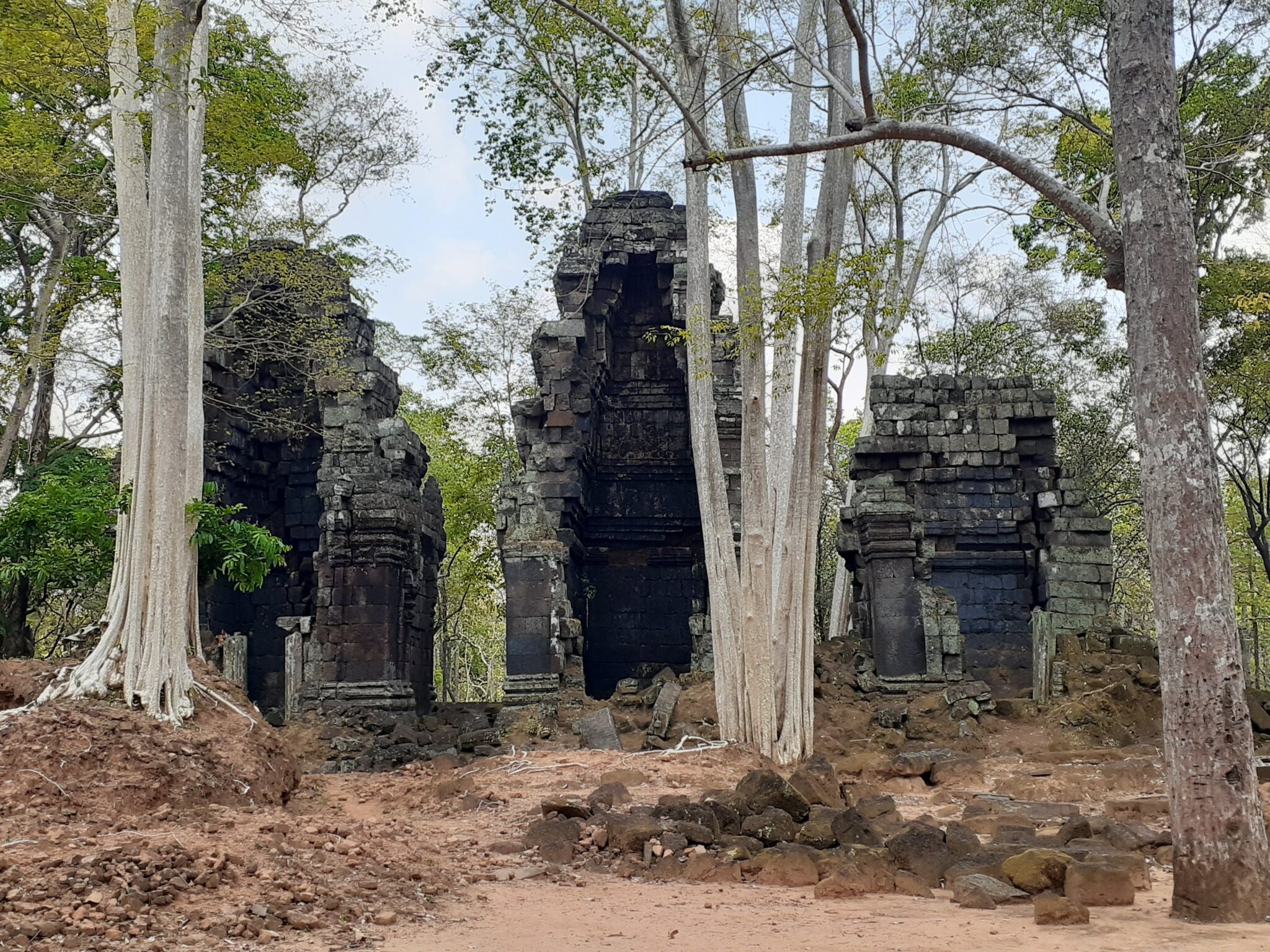 Koh Ker Archaeological Site: What to See and How to Get | Mai and Chris ...