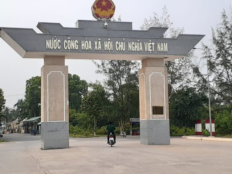 Kep to Ha Tien Border Crossing: Cambodia to Vietnam | Mai and Chris Travel