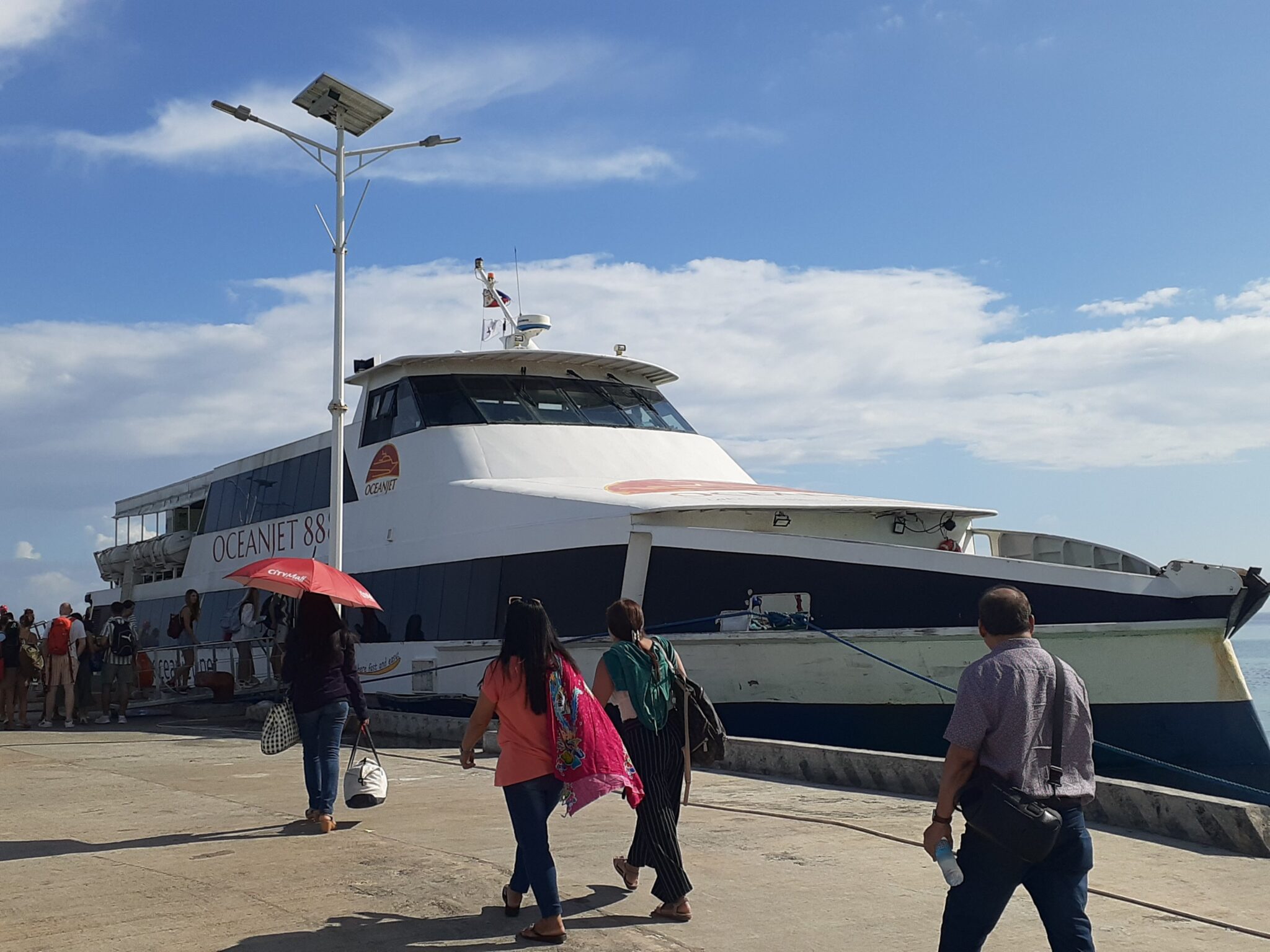 Travelling on the Fast ferry from Siquijor Island to Bohol Island ...