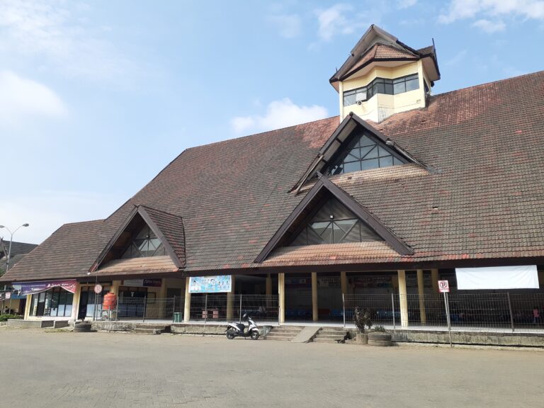 Bus journey from Makassar to Tana Toraja (Rantepao) Took 13 hours in ...