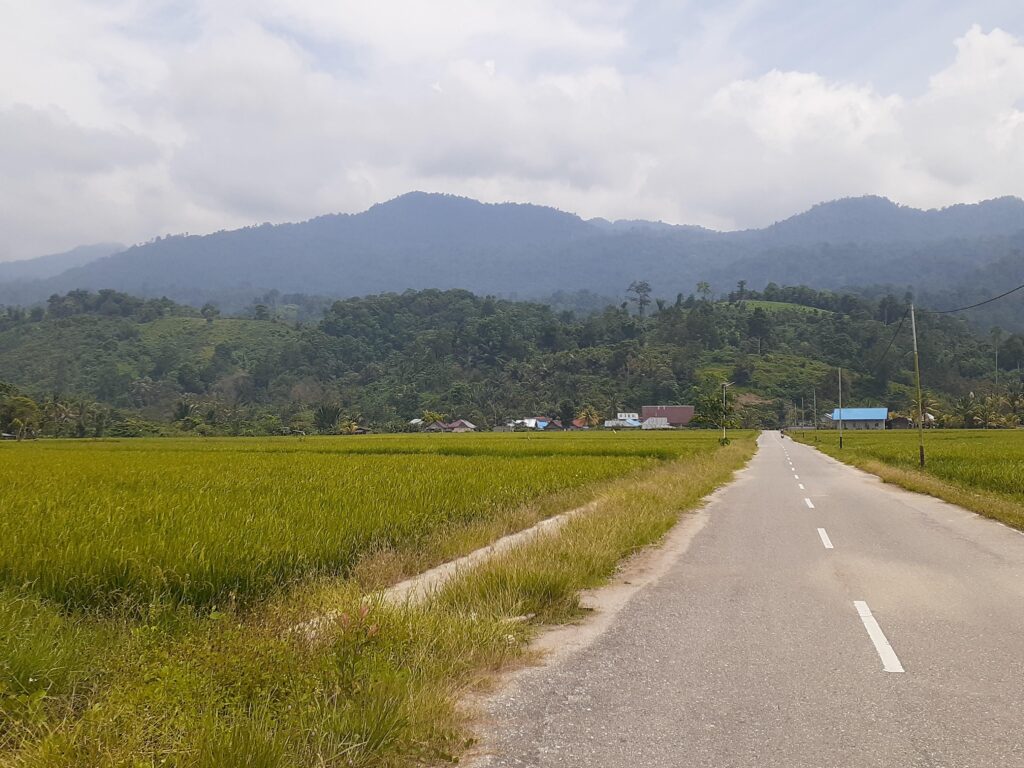 What to Do in Tentena? Sightseeing and Attractions | Mai and Chris Travel