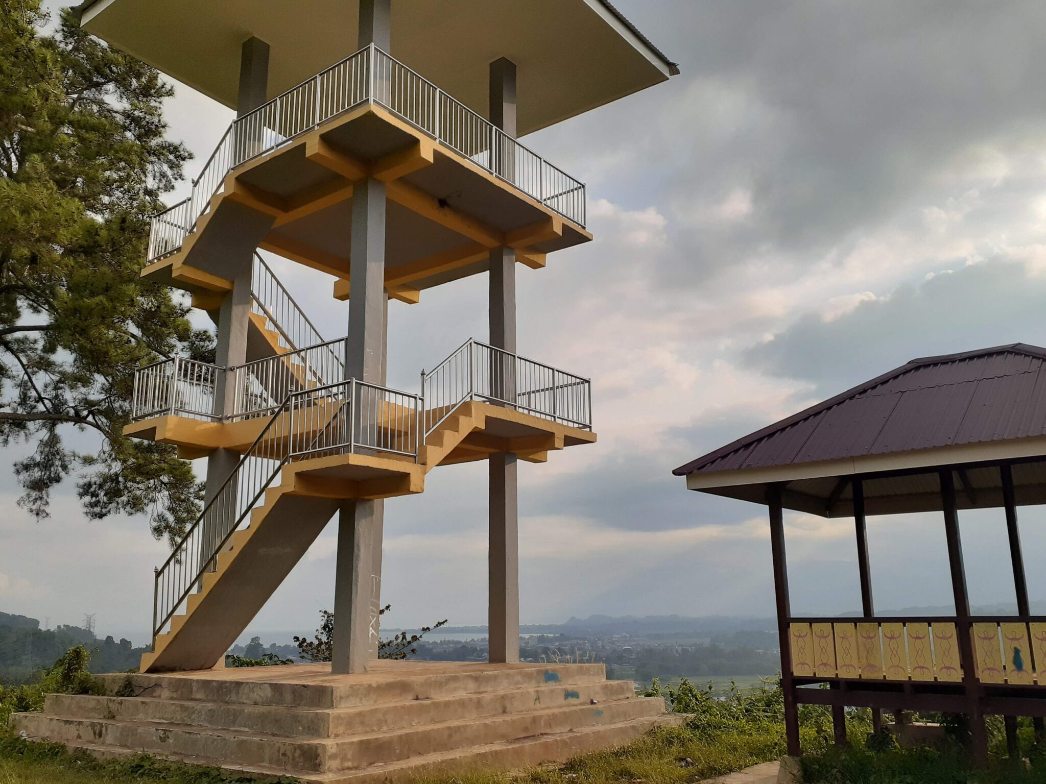 What to Do in Tentena? Sightseeing and Attractions | Mai and Chris Travel