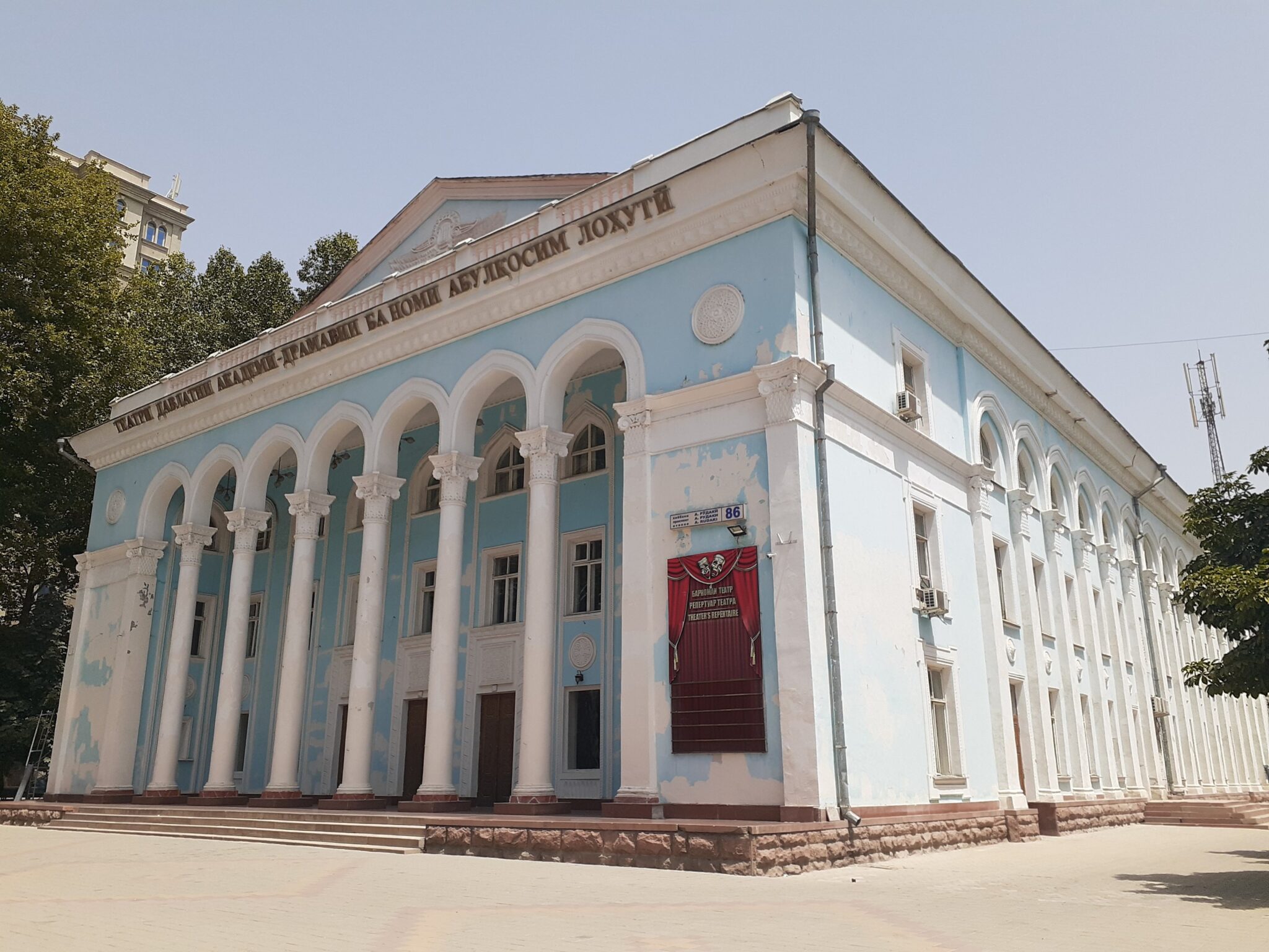 14 Sightseeing Spots in Dushanbe: Kitsch Soviet Architecture | Mai and ...